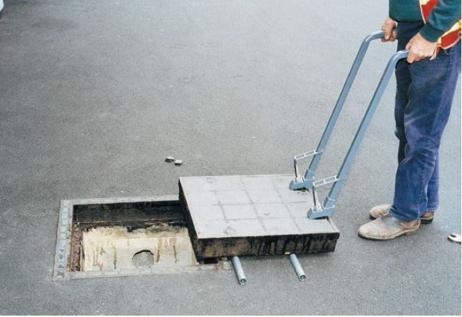 RHINOCAST GATIC PIT LID LIFTING KEY - LONG HANDLE – All Trades Safety ...